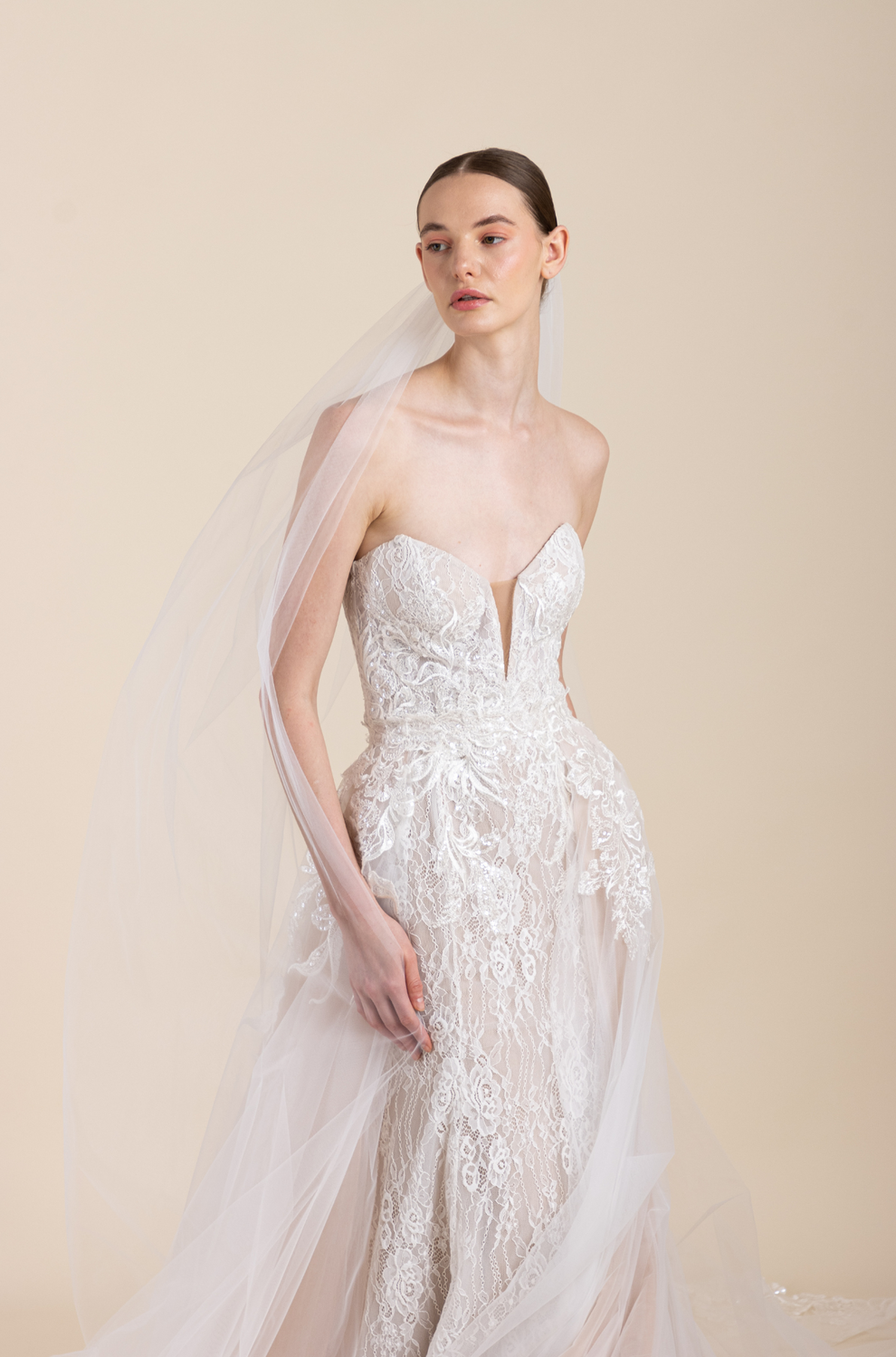 IVANNA VELO – VERO DIAZ BRIDAL